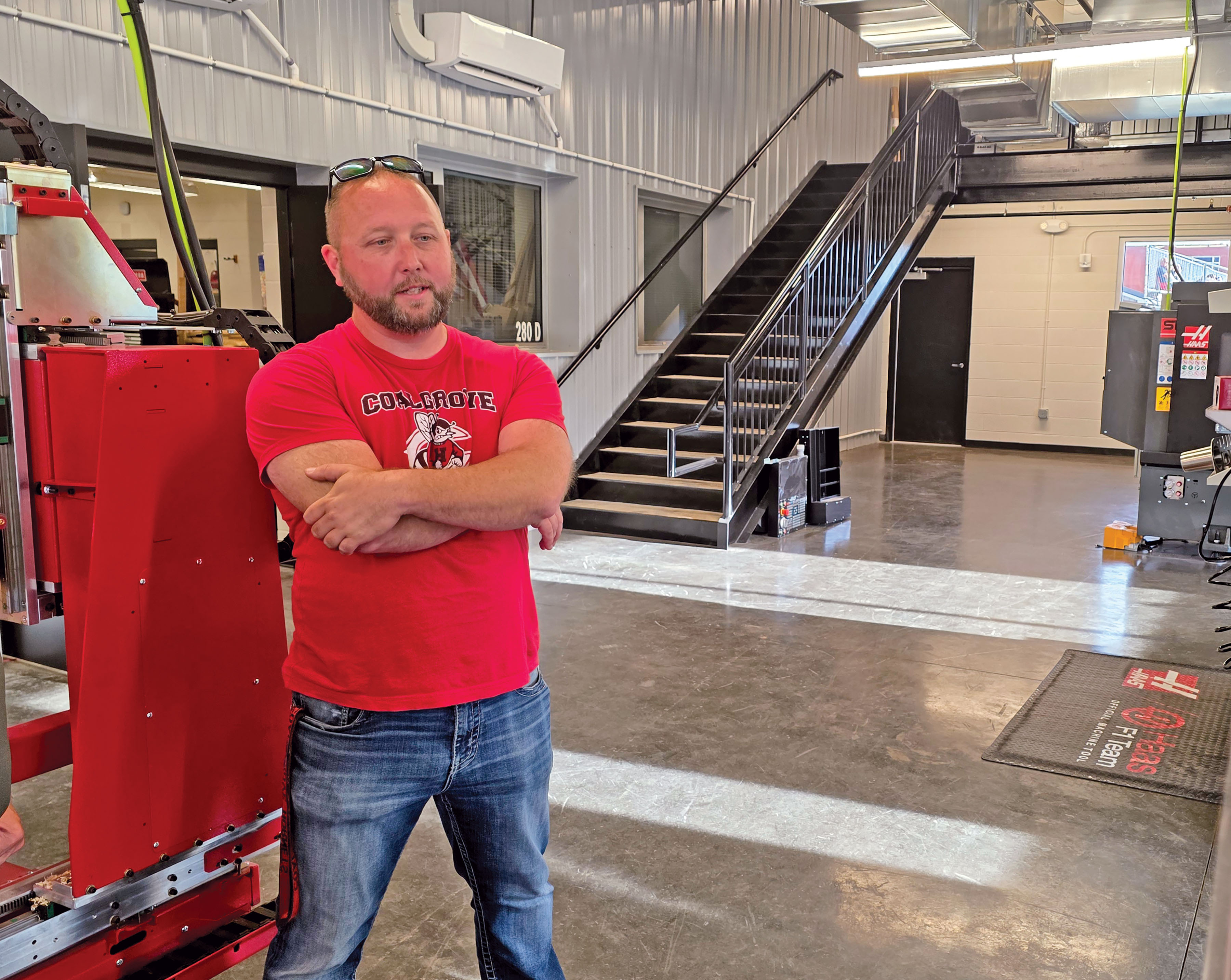 Public tours new D-B manufacturing lab | The Tribune