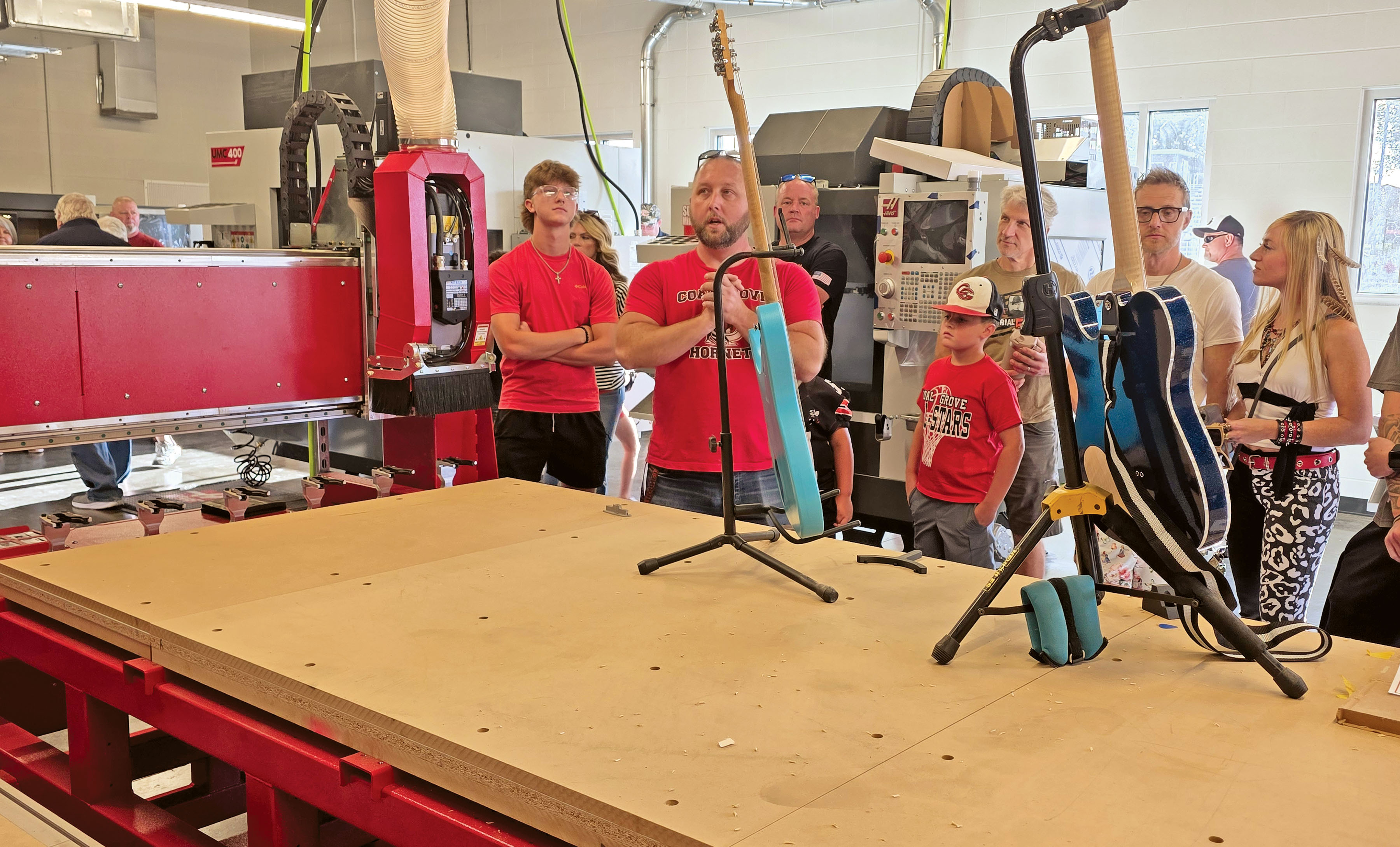 Public tours new D-B manufacturing lab | The Tribune