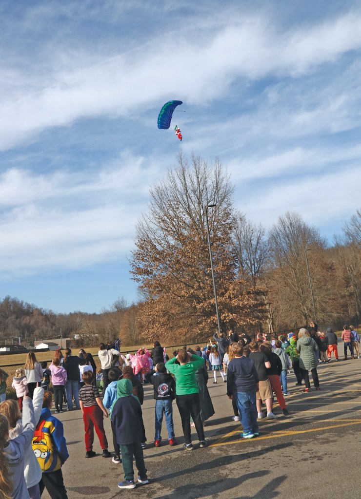 High-flying visitor (WITH GALLERY) | The Tribune